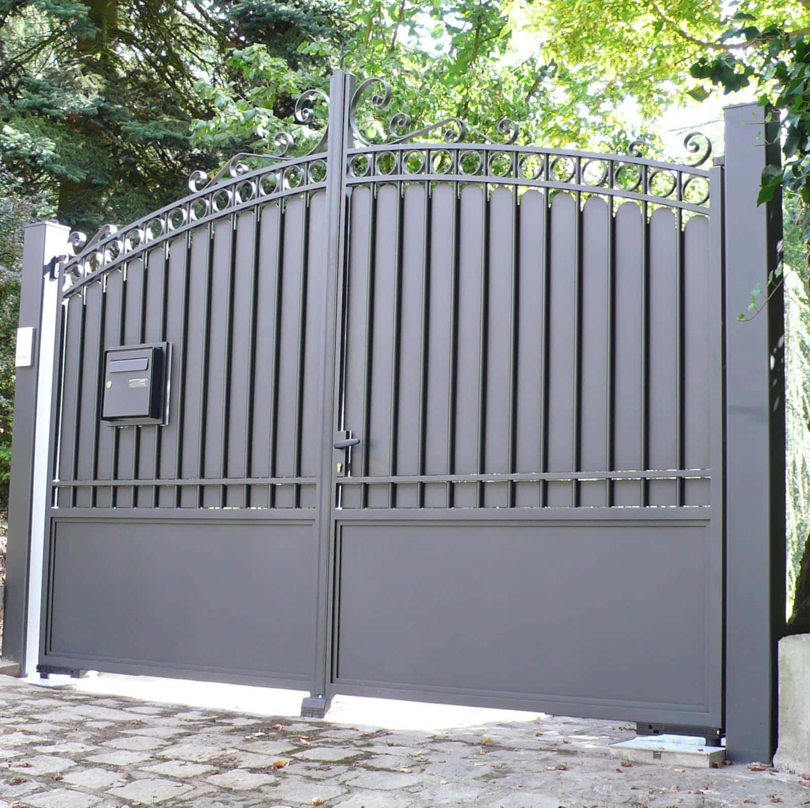 Pose et Installation Portail battant - Le Petit Clamart - Weisz